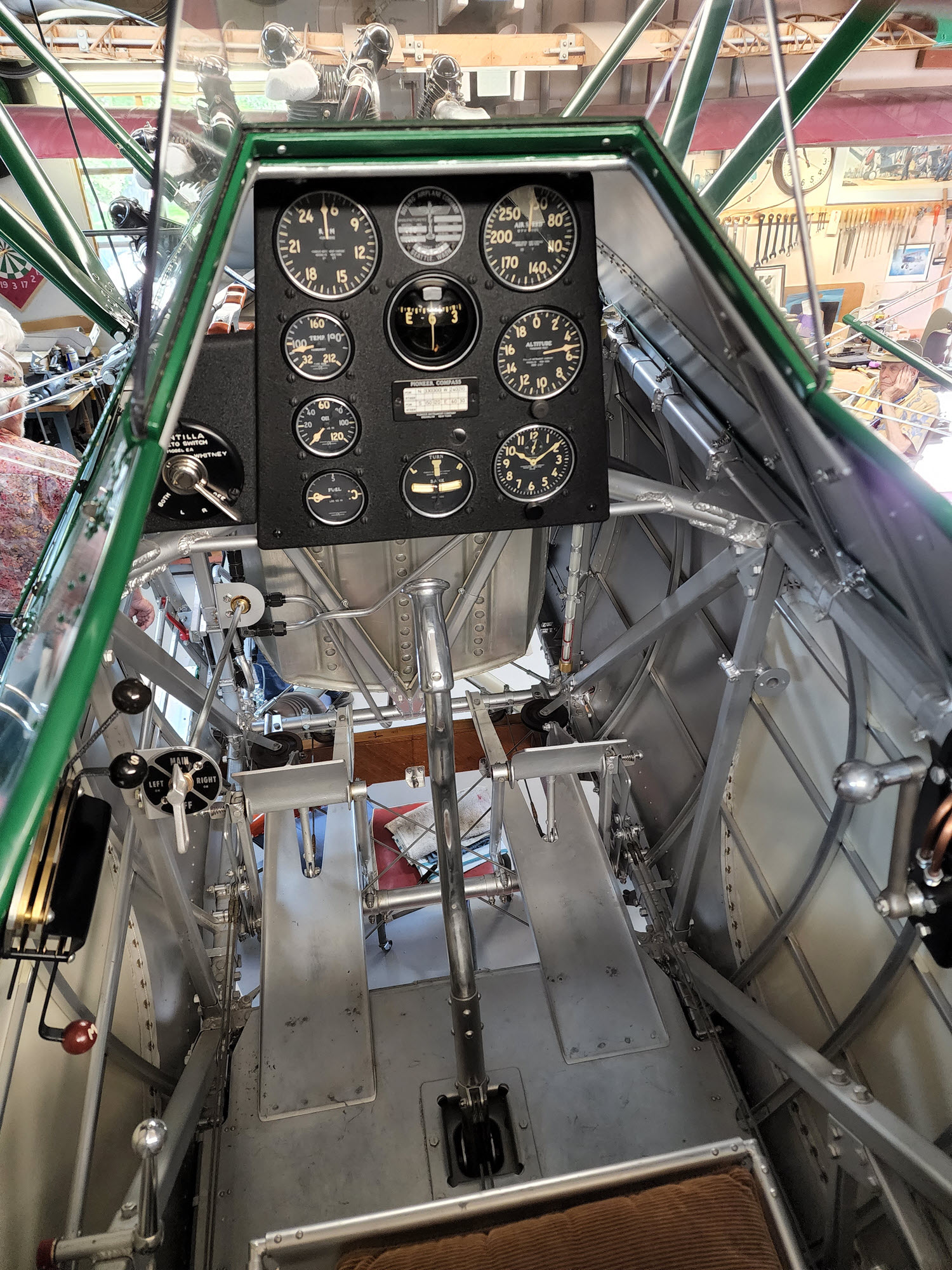 Willow Aircraft Tour 2022 — Based on a free HTML5 template by ...